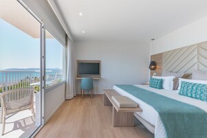 Cortinas/cortinados opacos, ferro/tábua de engomar, Wi-fi grátis 