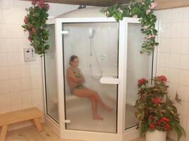 Sauna, banho turco, aromaterapia, tratamentos faciais, massagens 