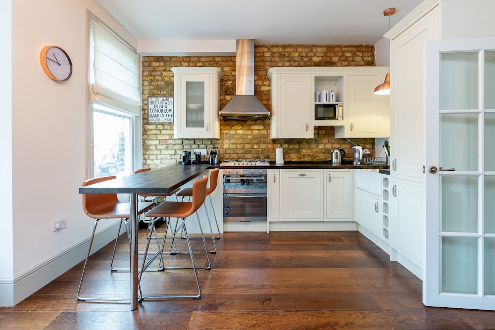 Vauxhall Park Views - 2 Bed Flat By Basetogo - Central London