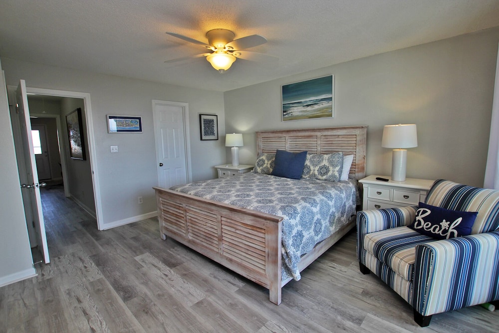 Summerhouse West 207b- Everything Is Better In Flip Flops! Book Now - Gulf Shores Beach
