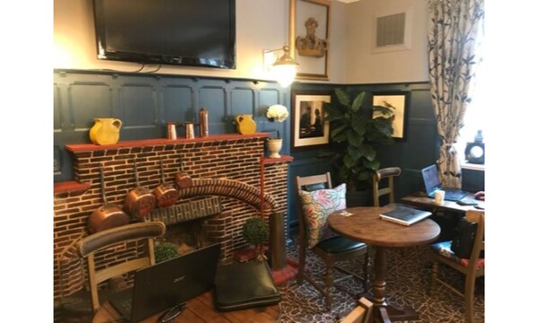 The Crown Hotel - Kent