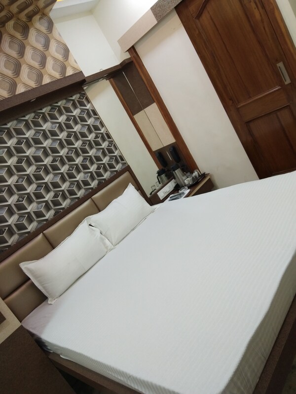 Hotel Shubh - Kanpur