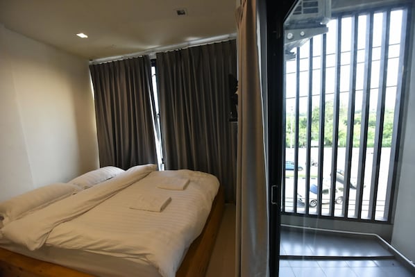 Deluxe Double Room | Roupa de alta qualidade, cortinas/cortinados opacos, Wi-fi grátis