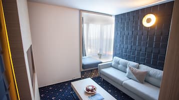 Apartamento, 1 quarto | 1 quarto, roupa de alta qualidade, minibar, com mobília individualizada