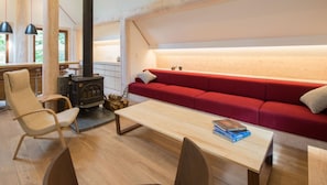 Casa, 3 quartos | Área de estar | TV de tela plana