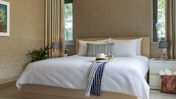 Suíte, vista para a colina | 1 quarto, roupas de cama premium, cofres nos quartos, cortinas blackout