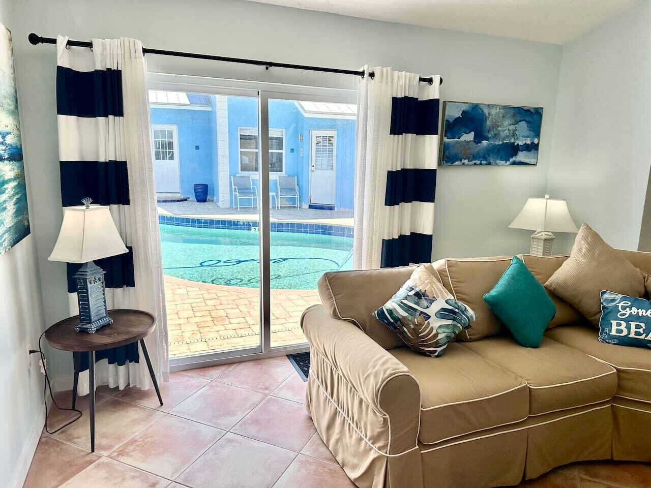 Villa 6 ·Pool     1 King  1 Queen.   Daily Rentals - Siesta Key, FL