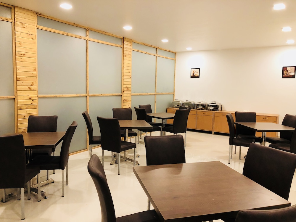 Vivid Boutique Hotel - Gurgaon