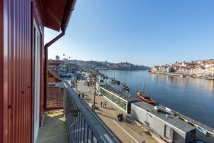 Apartamento Deluxe, 1 quarto, varanda (3) | Vista para a água