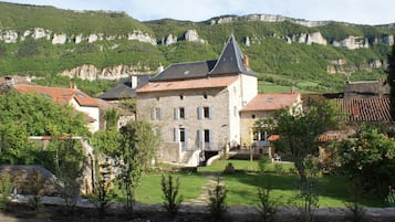 Fachada da propriedade