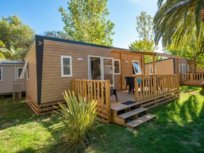 Trailer conforto (4 pax) | Terraço/pátio