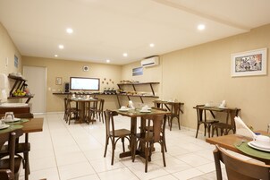 Pequeno-almoço tipo buffet diário incluído
