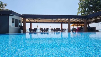 Deluxe Beach Front Cottage with Double Bed | Roupa hipoalergénica, cofre no quarto, Wi-fi grátis 