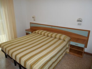 Quarto Familiar, 2 quartos, casa de banho partilhada | Wi-fi grátis