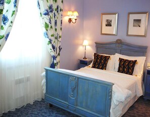 Quartos insonorizados, Wi-fi grátis, roupa de cama fornecida 