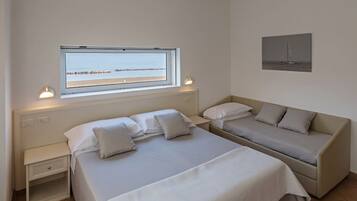 Quarto Duplo Standard | Cofre no quarto, berços/camas para crianças, Wi-fi grátis