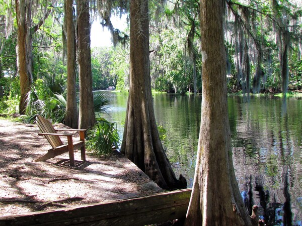 Yearling Restaurant And Cabins - Hawthorne, FL