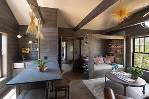 Individualmente decorados, individualmente mobiliados, cortinas blackout