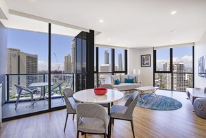 Apartamento, 1 quarto | Refeições no quarto