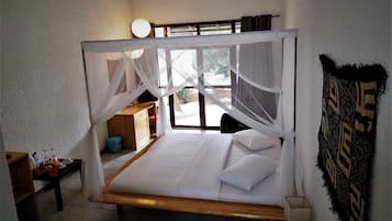 Quarto casal luxo, vista para a piscina | Vista do quarto