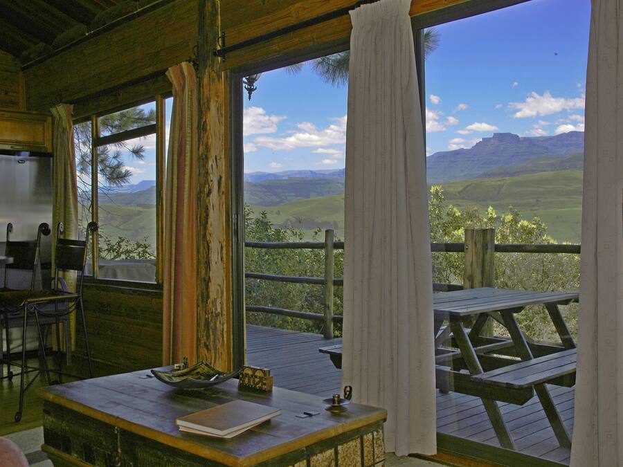 Casa na árvore clássico, 2 quartos, vista para a montanha, ao lado da montanha | Área de estar | Lareira