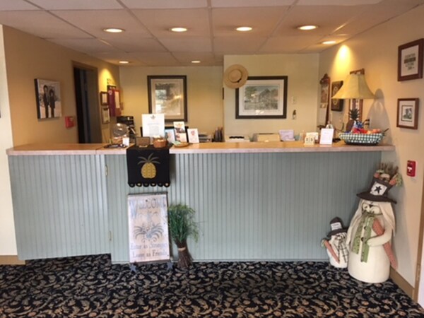 Country Living Inn - Lititz, PA