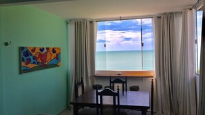 Apartamento, 2 quartos | Vista do quarto