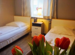 Quarto Duplo Económico | Berços/camas para crianças, camas desdobráveis, roupa de cama fornecida 