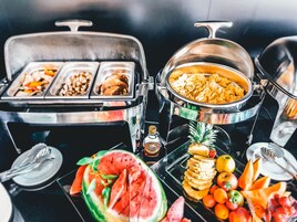 Pequeno-almoço tipo buffet diário incluído 