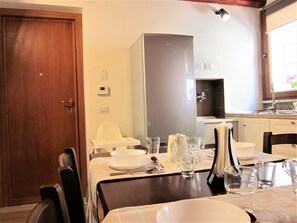 Café da manhã (EUR 10 por pessoa)