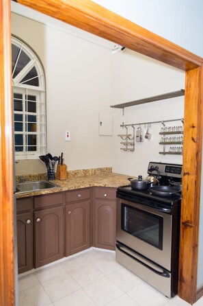 Casa de Férias Família, 2 quartos, não fumadores, cozinha | Cozinha privada | Um frigorífico/congelador grande, um micro-ondas, um forno 