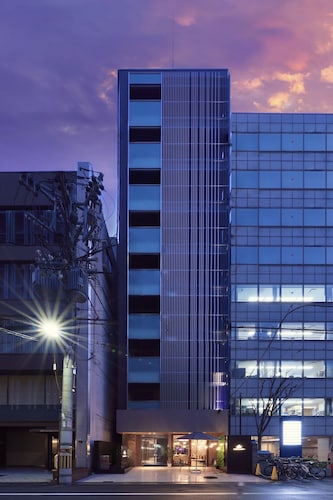 Shinsaibashi Crystal Hotel - Osaka