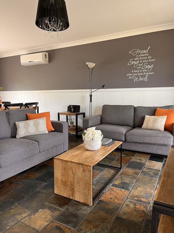 Hunter Valley - Romantic Luxury Spa Cottage - Awesome Views Cadair Cottage No 2 - Hunter Region