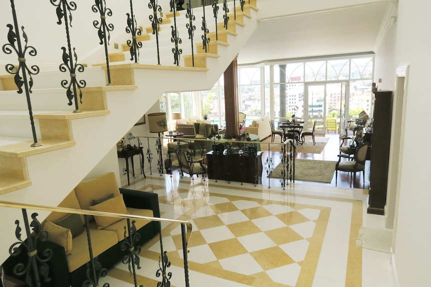 Villa In Het Centrum Van Funchal Met Zwembad En Tuin - Funchal