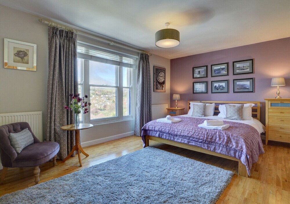 Wyndham Villa - Four Bedroom House, Sleeps 8 - Croyde