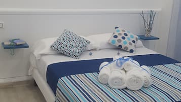 Quarto Duplo | Cofre com capacidade para portátil, secretária, Wi-fi grátis