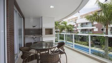 Apartamento Familiar, 2 quartos | Varanda