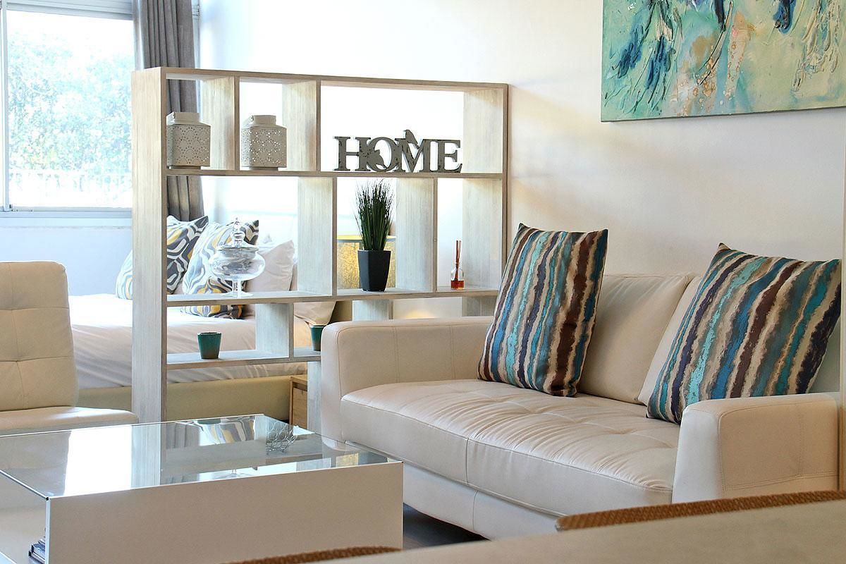 Estúdio | Área de estar | TV de tela plana