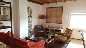 Geladeira, fogão, cooktop, chaleira elétrica