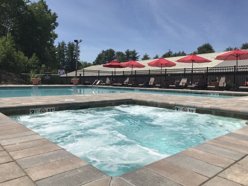 Book Cranmore Condominium Lodging in North Conway | Hotels.com