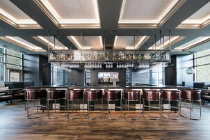 2 bares/lounges, este bar de cocktails 