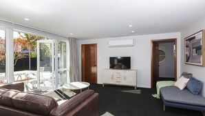 Apartamento, 2 quartos | Sala de estar