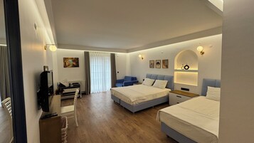 Quarto triplo superior, varanda | Roupas de cama de algodão egípcio, roupas de cama premium