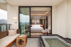 Suíte executiva, 1 cama King, para fumantes | Roupas de cama premium, frigobar, Wi-Fi de cortesia, roupa de cama