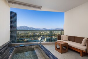 Roupas de cama premium, frigobar, Wi-Fi de cortesia, roupa de cama