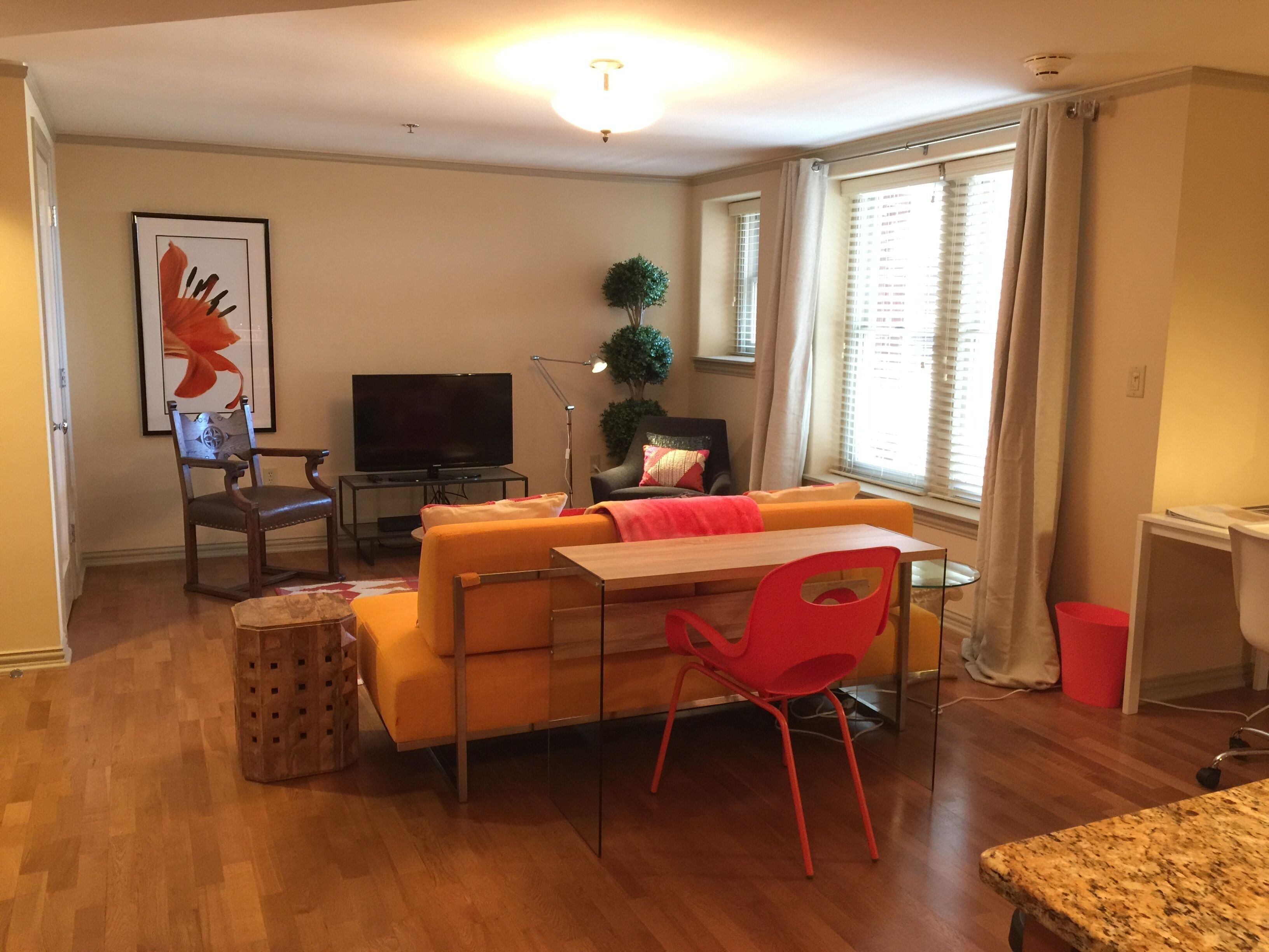 5 Minutes From Zoo, Museums, Conventions Thunder Basketball In Midtown Landmark - Oklahoma City, OK