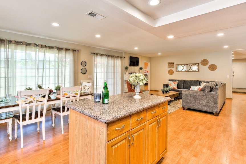 Walk To Disneyland & Conv Ctr!**hot Tub!*game Room*magical March! - Splash Park, Stanton