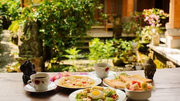 Café da manhã continental grátis todos os dias