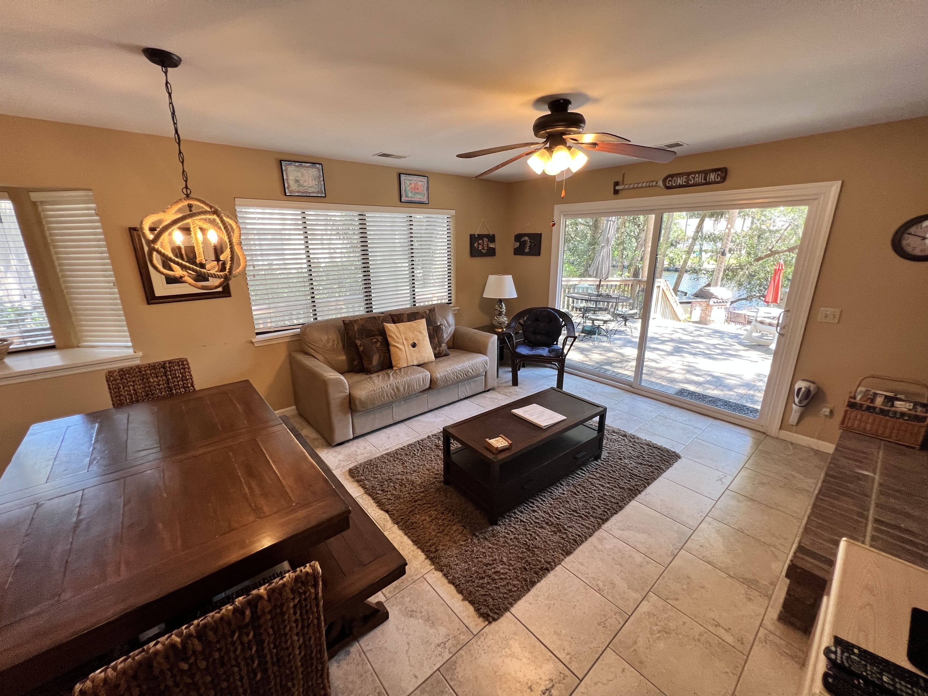 Elegant Lagoon-front Retreat With Private Pool  Just A 5-minute Walk To Beach - Daufuskie Island, SC