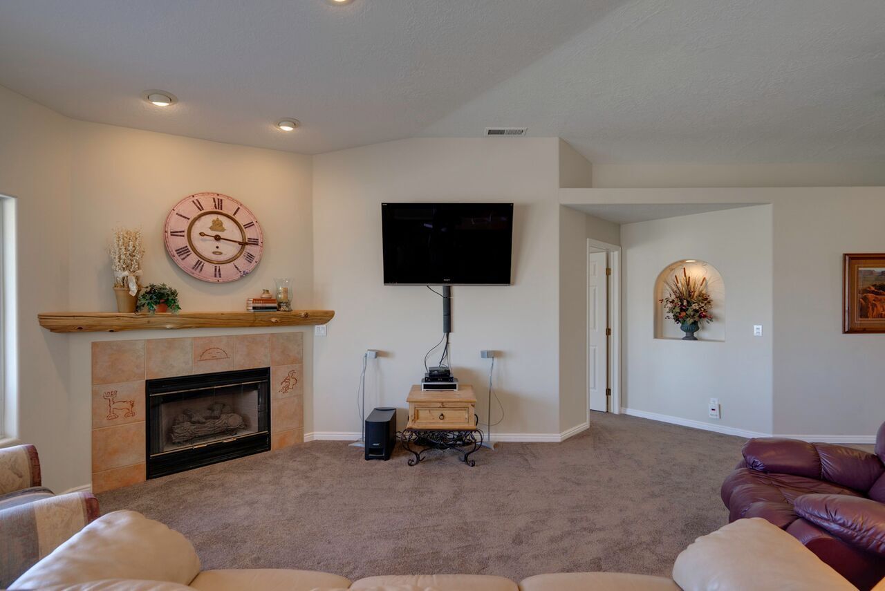 Greatest Place On Earth!  After Disneyland Of Course-  Access To 6 Pools! - St. George